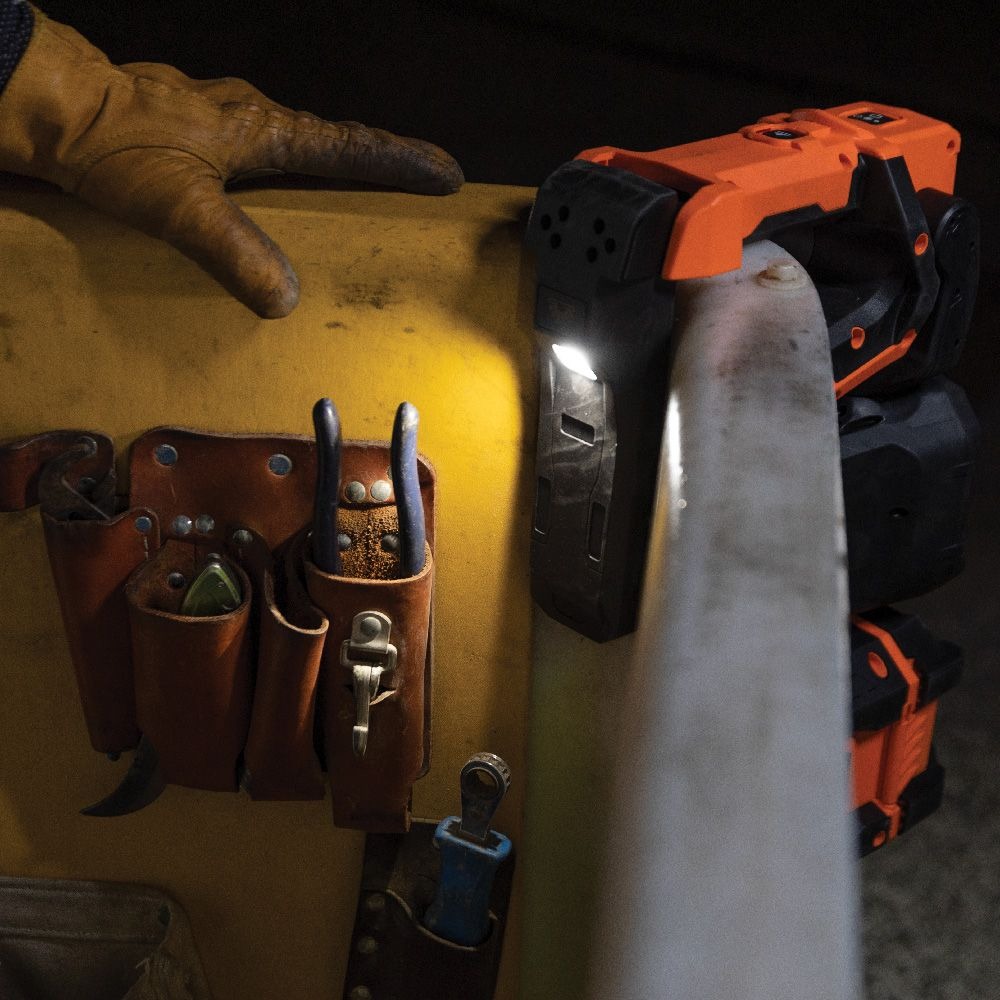Klein Tools 20V 2500 Lumens Lithium-Ion Cordless Utility LED Light ...