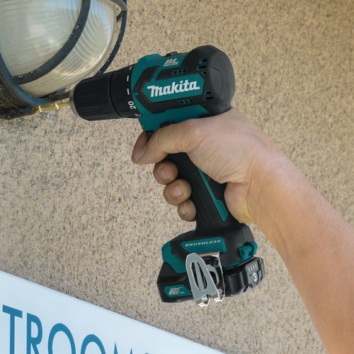 Makita 12V max CXT Lithium Ion Brushless 3 8 in. Cordless Drill Driver Kit 2 Ah