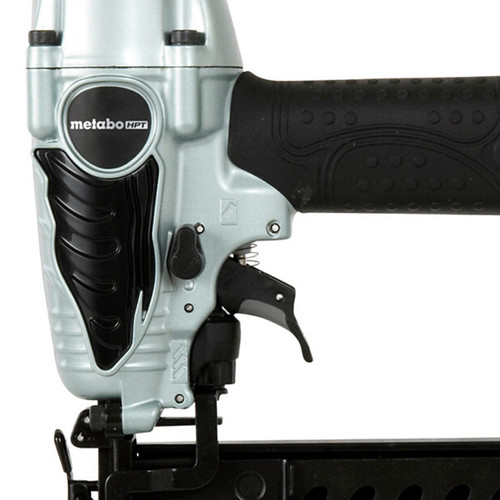 Hitachi pneumatic staple gun store